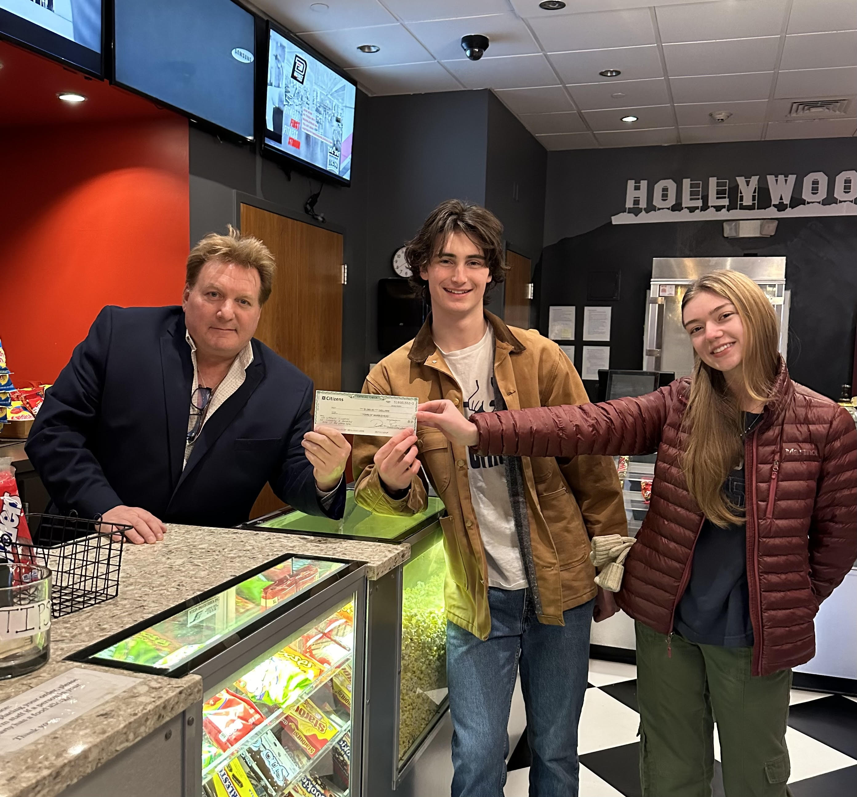 MHS filmmakers ‘cash in’ on popular movie - Marblehead Current