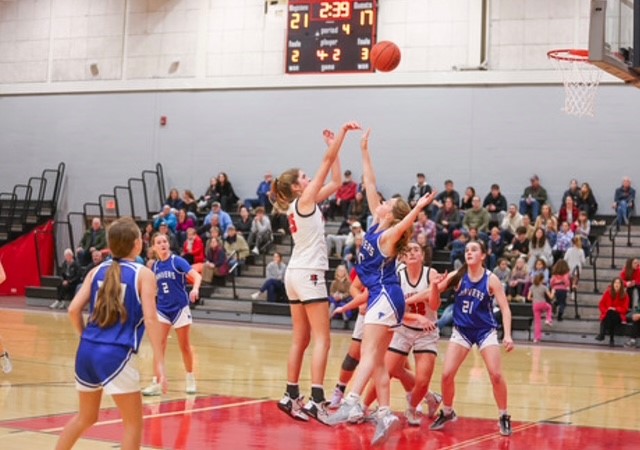 Marblehead Magician basketball teams start new campaigns on winning ...