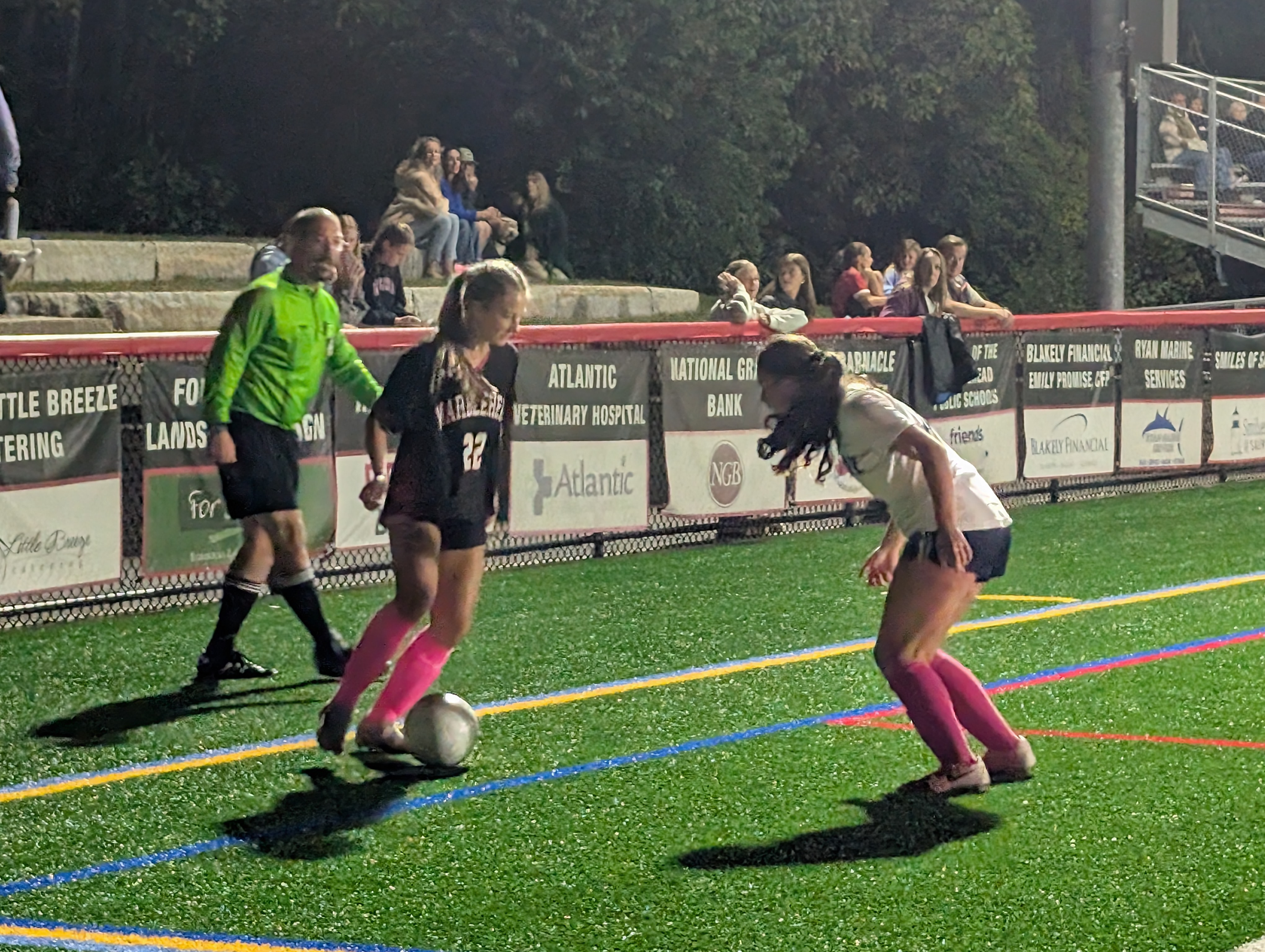 Marblehead girls soccer remains unbeaten with 1-0 win over Peabody ...