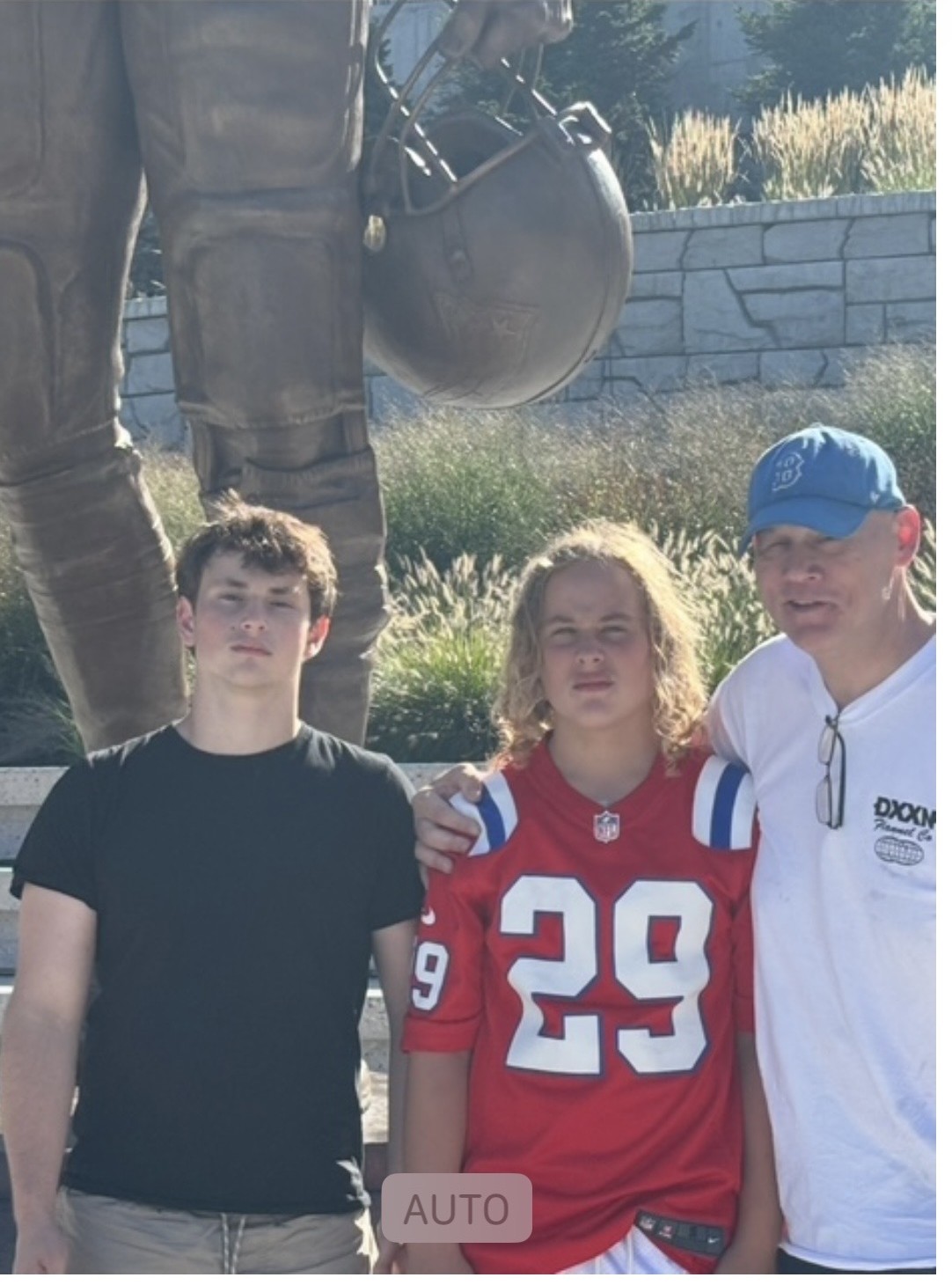 Marblehead rallies to support family of 55-year-old who died suddenly ...